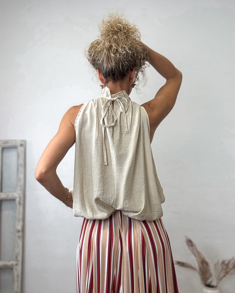 Blusa beige holter – Generación Cuarenta - Tienda online ropa mujer ...